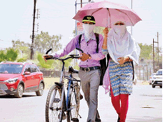 Weather Alert : रायपुर का पारा अभी से 45 पर, पिछले साल 44.5 ही पहुंचा ...