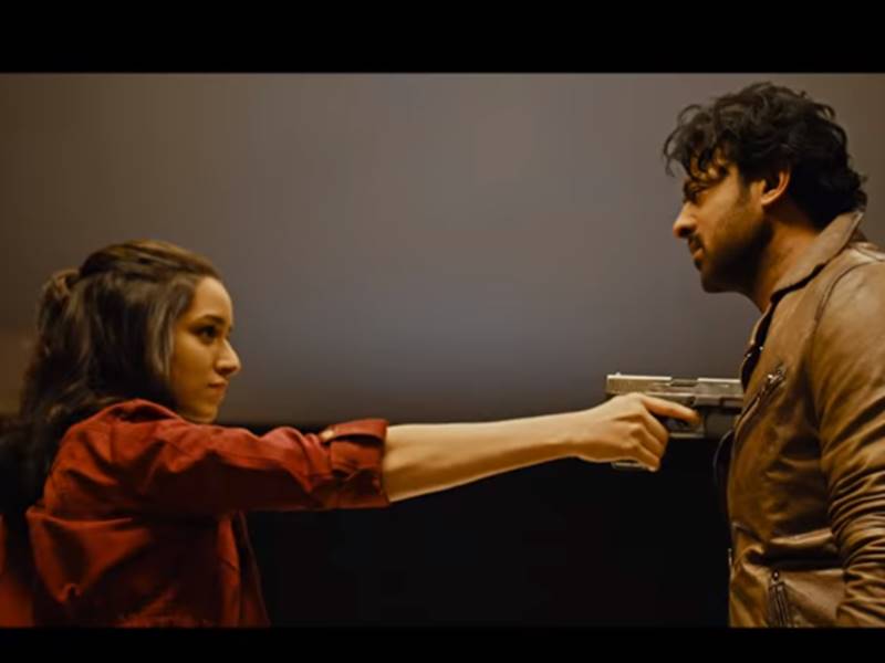 Saaho Trailer Review : आवाज बंद करके देखें तो लगेगा किसी विदेशी फिल्म ...