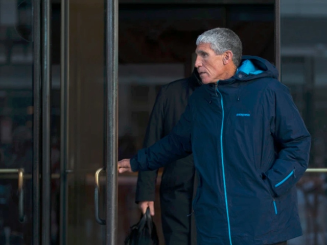 अमेरिका में भी "मुन्नाभाई", हॉलीवुड अभिनेत्री समेत 50 गिरफ्तार - College Admissions Scandal in ...