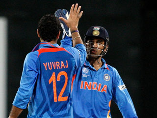 युवराज सिंह के बचाव में आए साथी खिलाड़ी