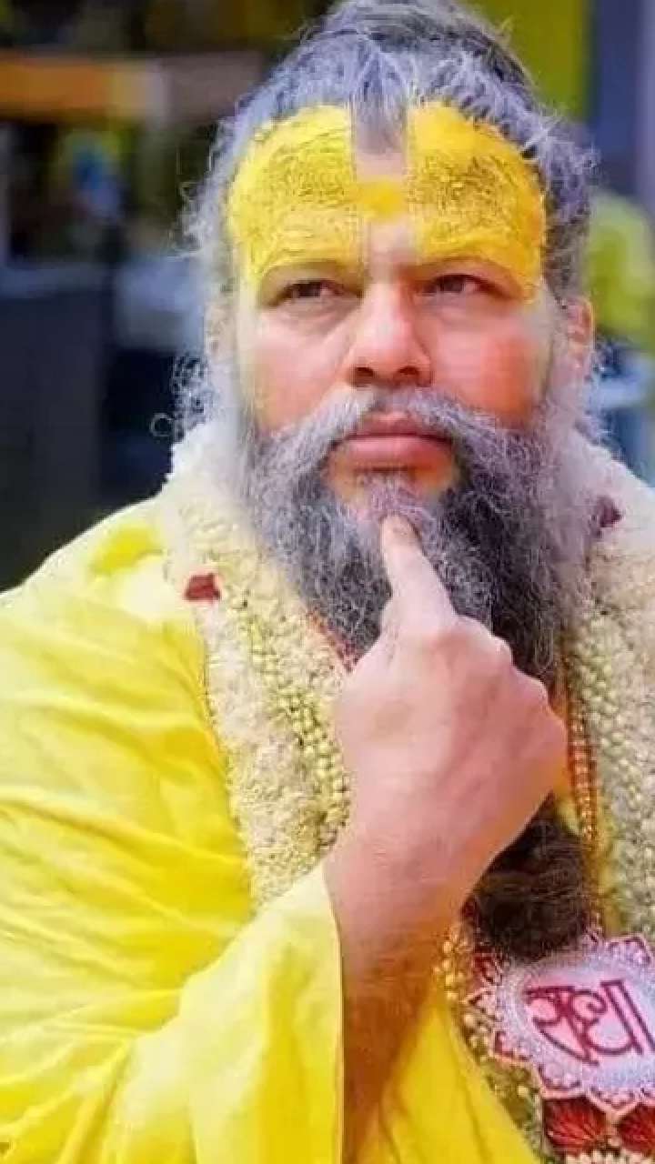 माथे पर रोजाना पीला तिलक लगाने के फायदे। Yellow Tilak Benefits